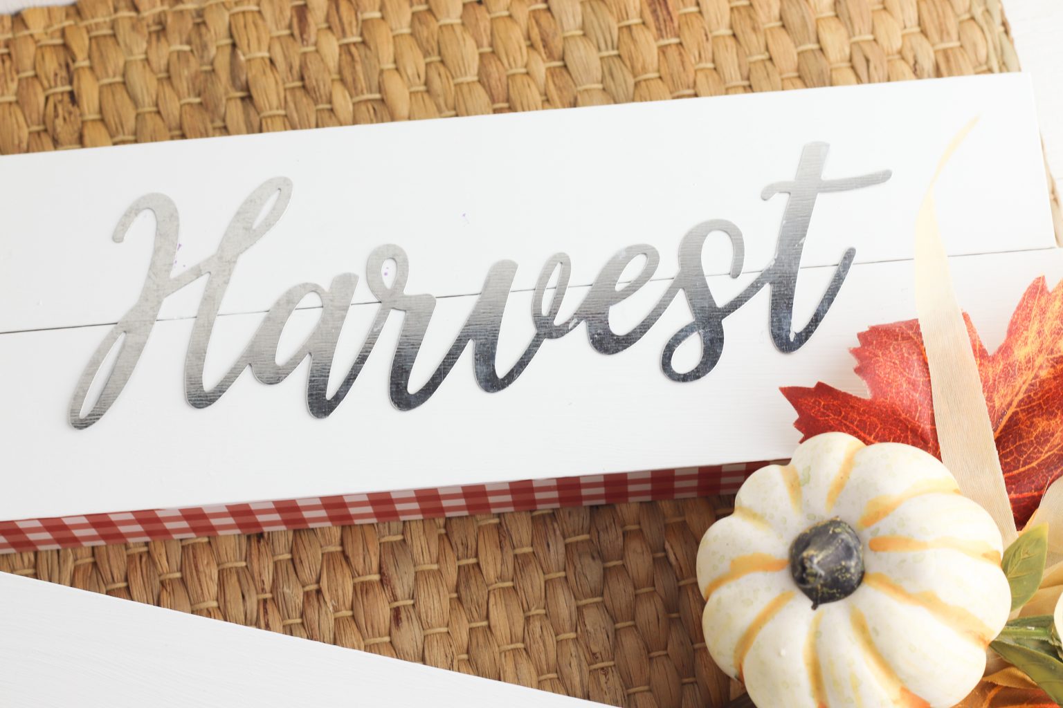 DIY Dollar Store Farmhouse Style Fall Thanksgiving Sign Craft - Hello ...